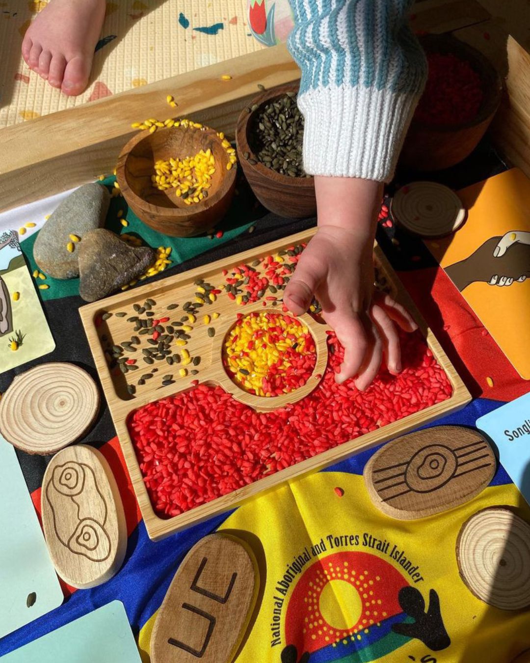 Aboriginal Flag Bamboo Sensory Tray – Ochre Dough